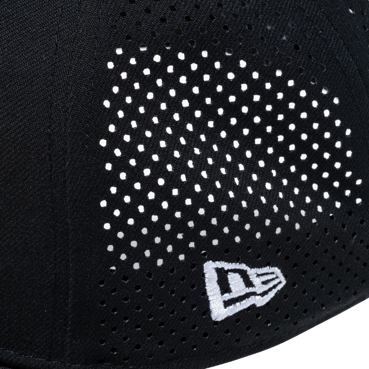 LP 59FIFTY Angler Collection シカゴ・ホワイトソックス ブラック × スノーホワイト 【ニューエラ アウトドア ...